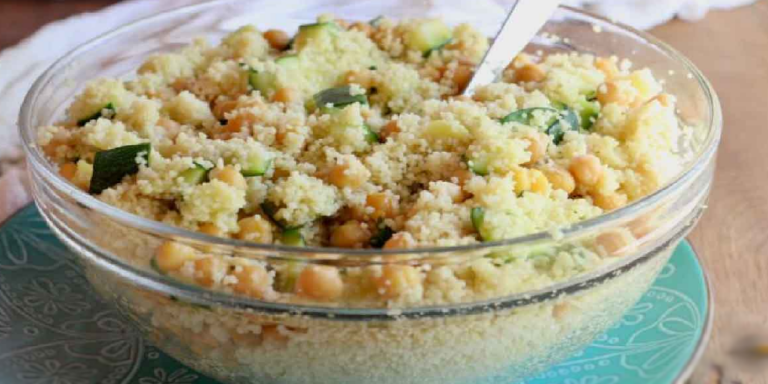 Couscous aux Pois Chiches et Courgettes : Un Régal Sain